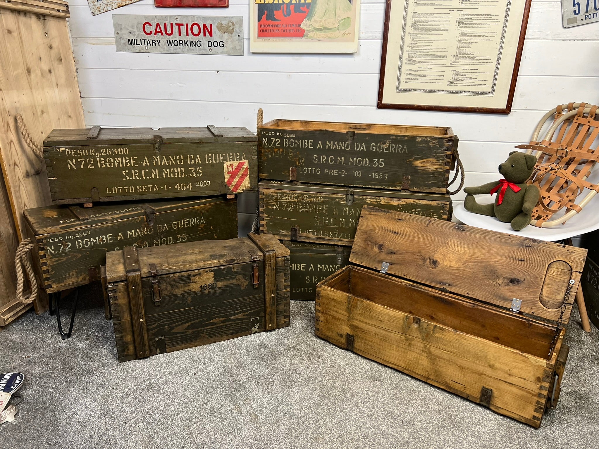 Boxes & Chests – Rust Hut