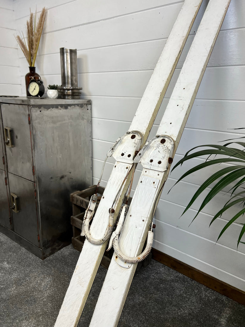 Vintage Rustic Skis 210cm Reclaimed Army Rustic Winter Christmas Displ ...