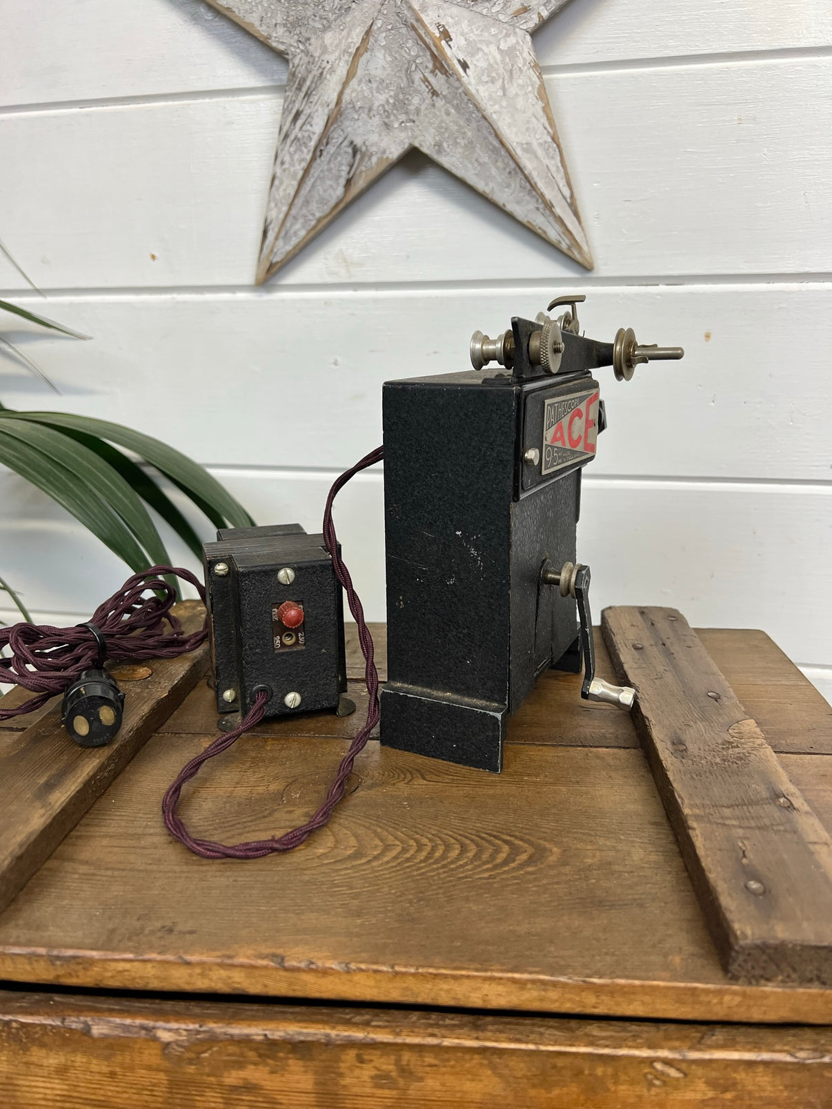 Vintage Pathescope Ace 9.5mm Movie Projector Retro Collectable Display ...